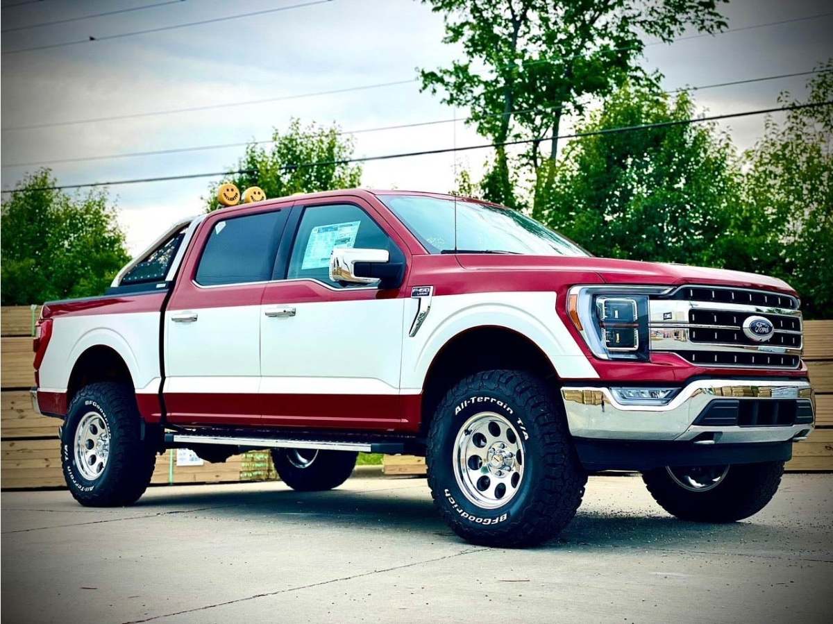 Ford dealer gives your 2021 F-150 retro two-tone paint - Autoblog
