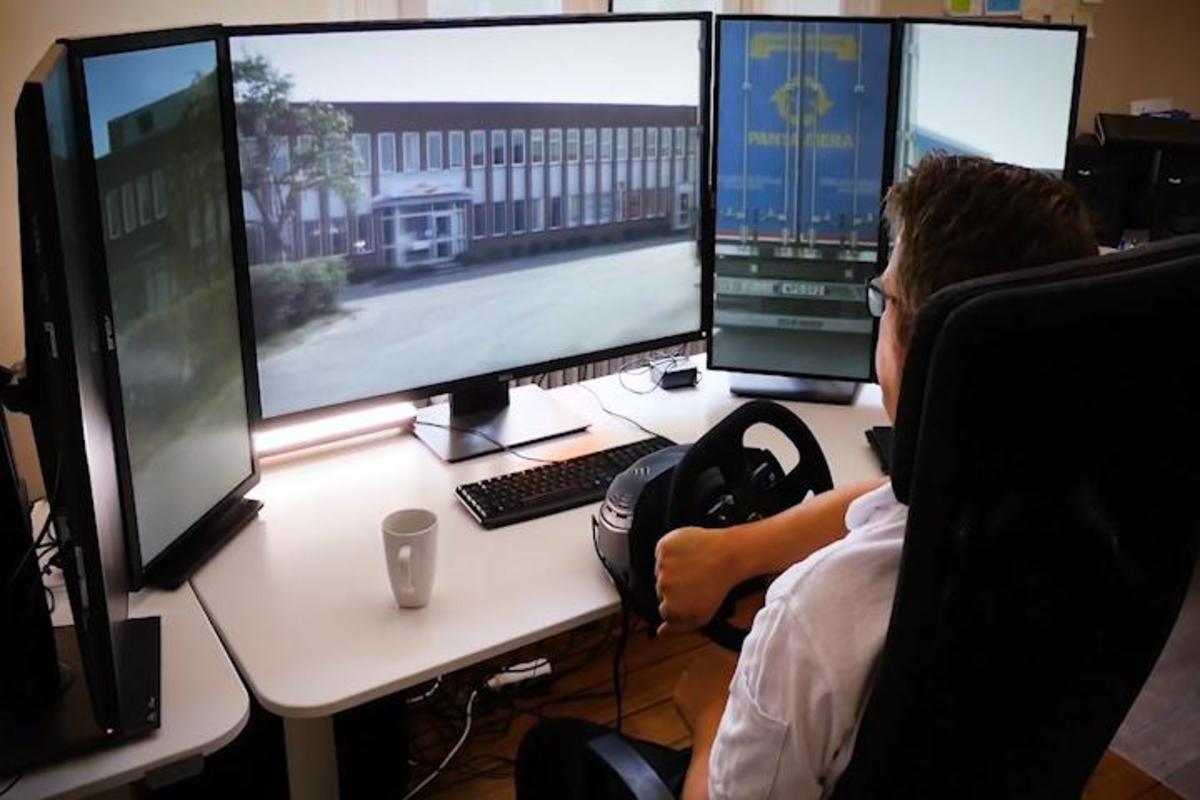 This technology lets you operate a truck remotely over 5G - Autoblog