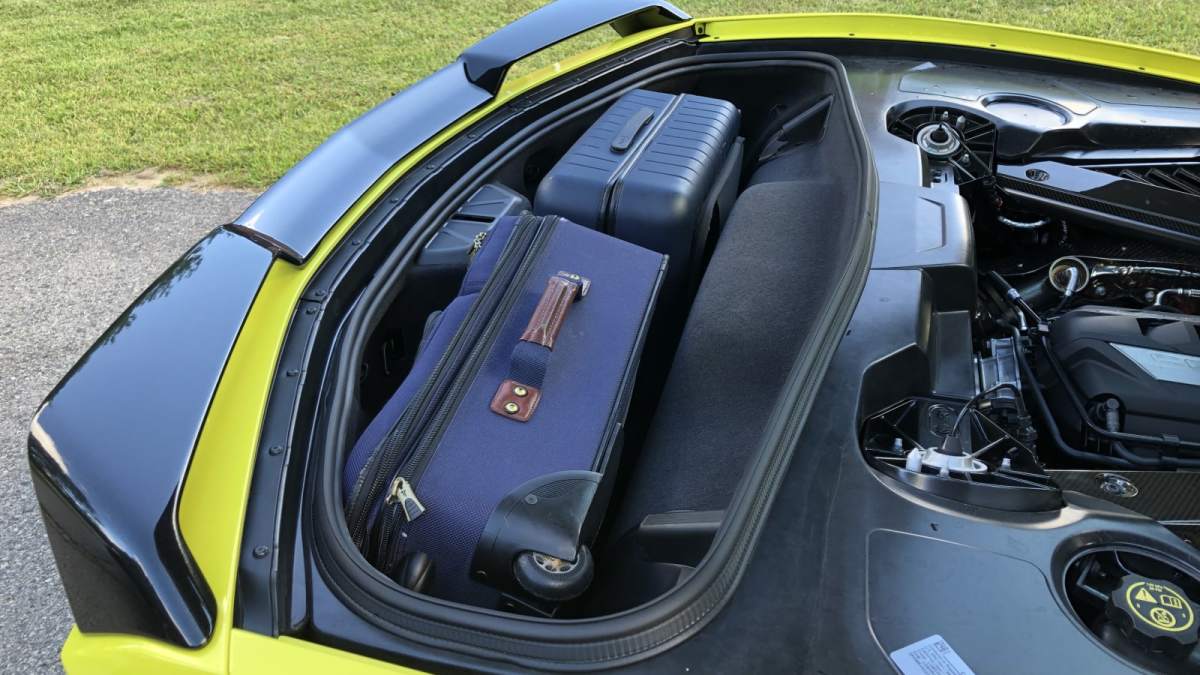 2020 Chevrolet Corvette Luggage Test | What can't the C8 do? - Autoblog