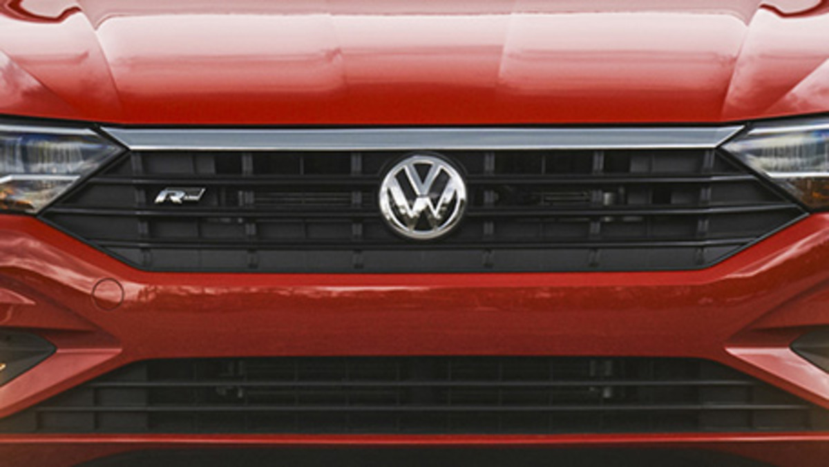 2019 Volkswagen Jetta First Drive Review | More style, not much more ...