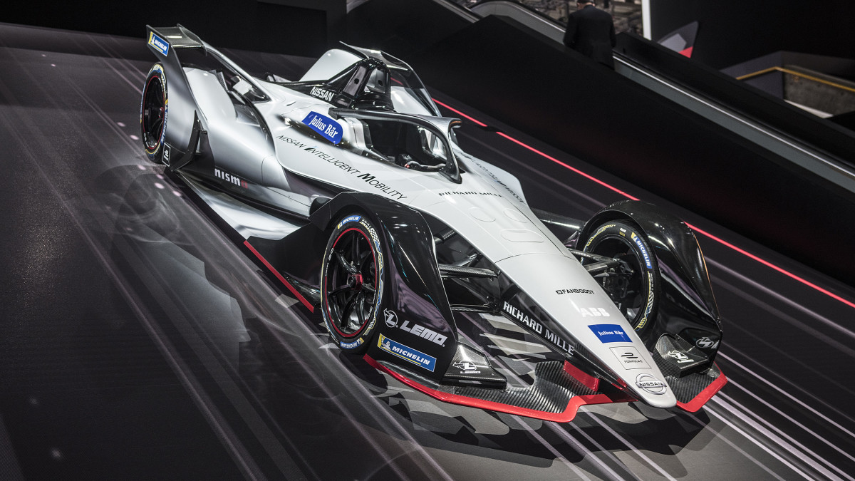 Nissan debuts Formula E livery, IMx Kuro concept, electrification ...