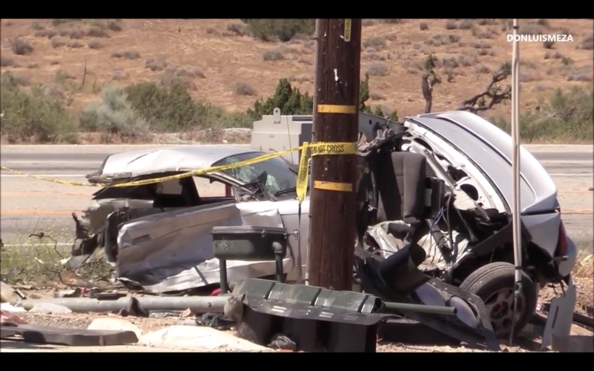 Pair of Ford Mustangs crash in California desert street race - Autoblog