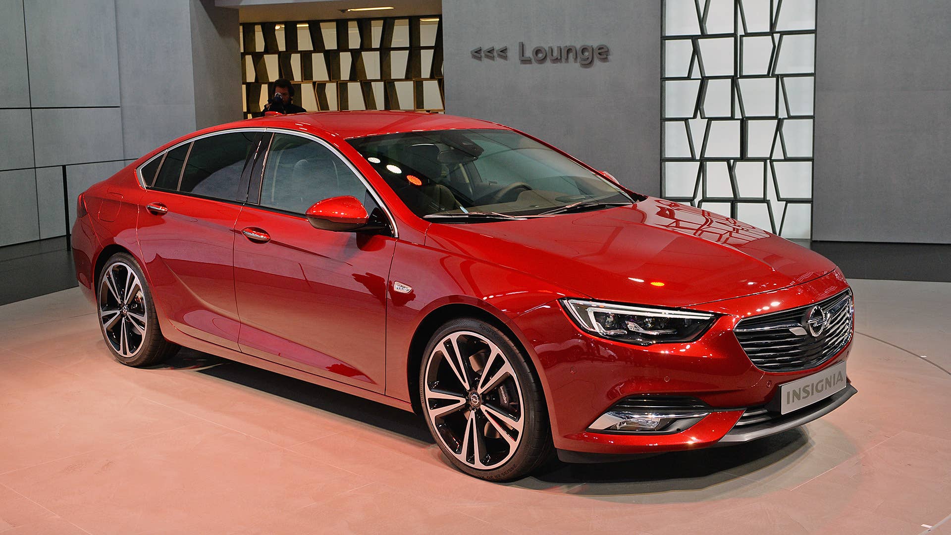 Opel Insignia, the harbinger of a Buick, rolls out at Geneva - Autoblog