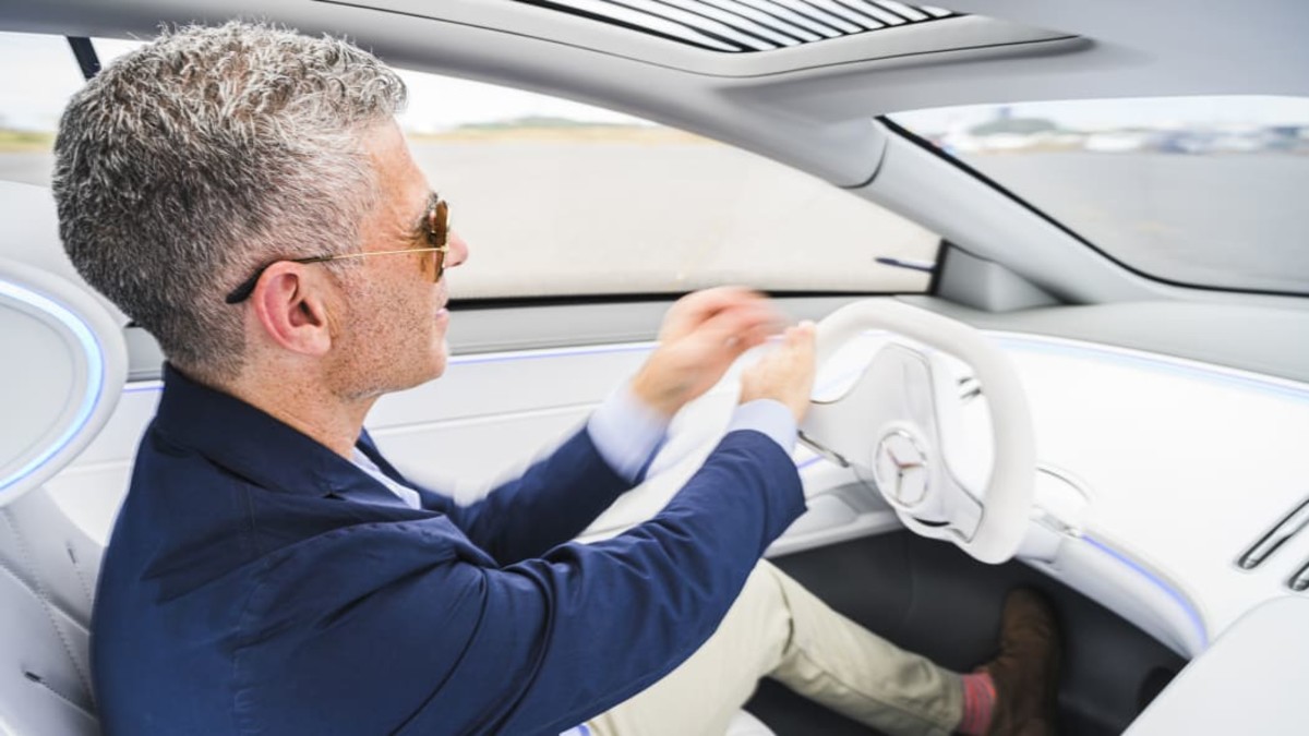 Driving the Mercedes Benz Vision EQS Concept in Japan Autoblog