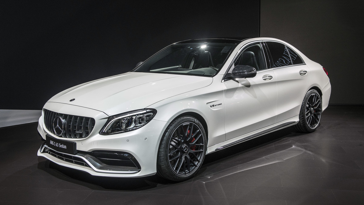 Mercedes-Benz subscription service launches with pricing between $1,000 ...