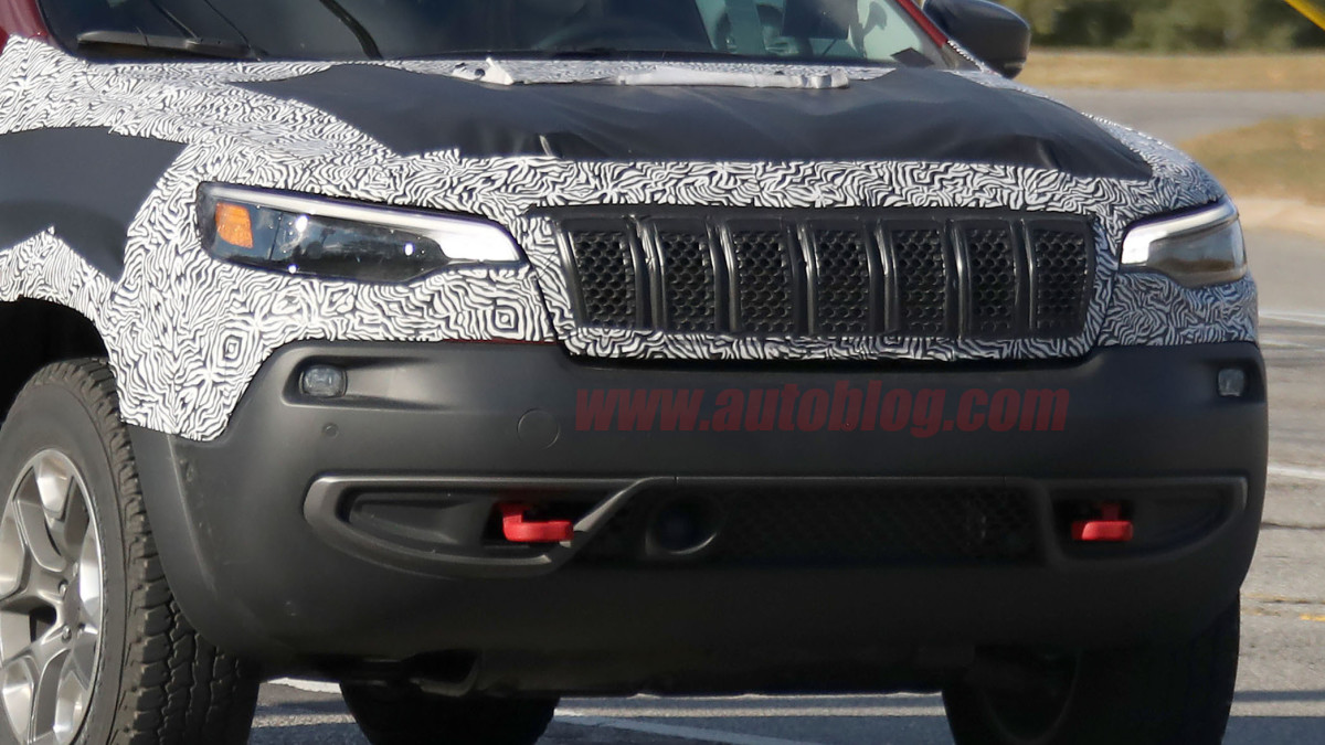 2019 Jeep Cherokee finally reveals its all-new nose - Autoblog