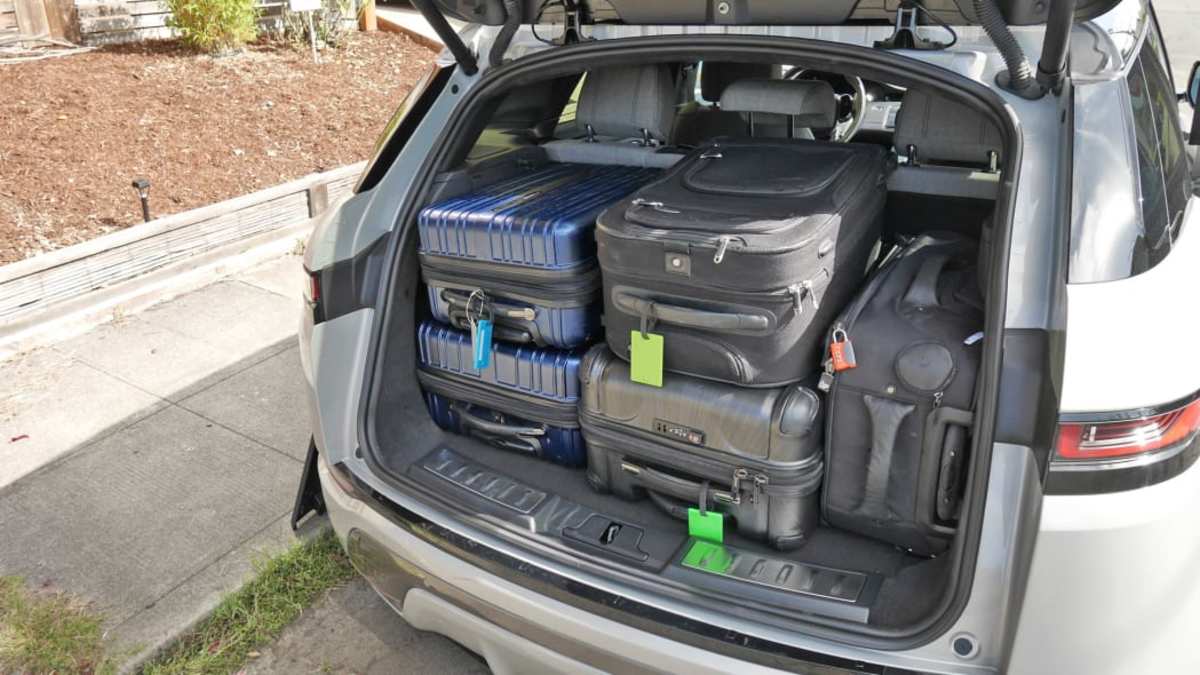Range rover evoque boot space store