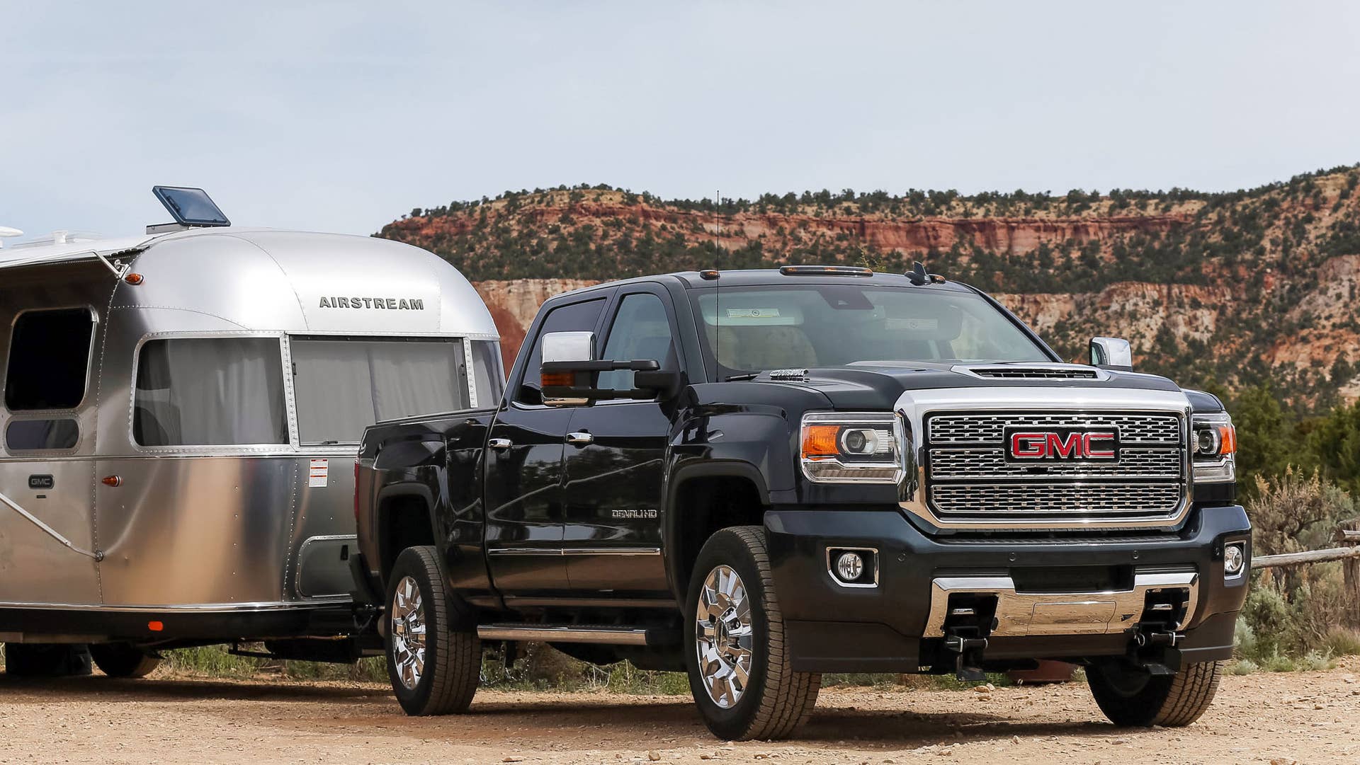 2018 GMC Sierra Denali can help you tow without breaking a sweat - Autoblog