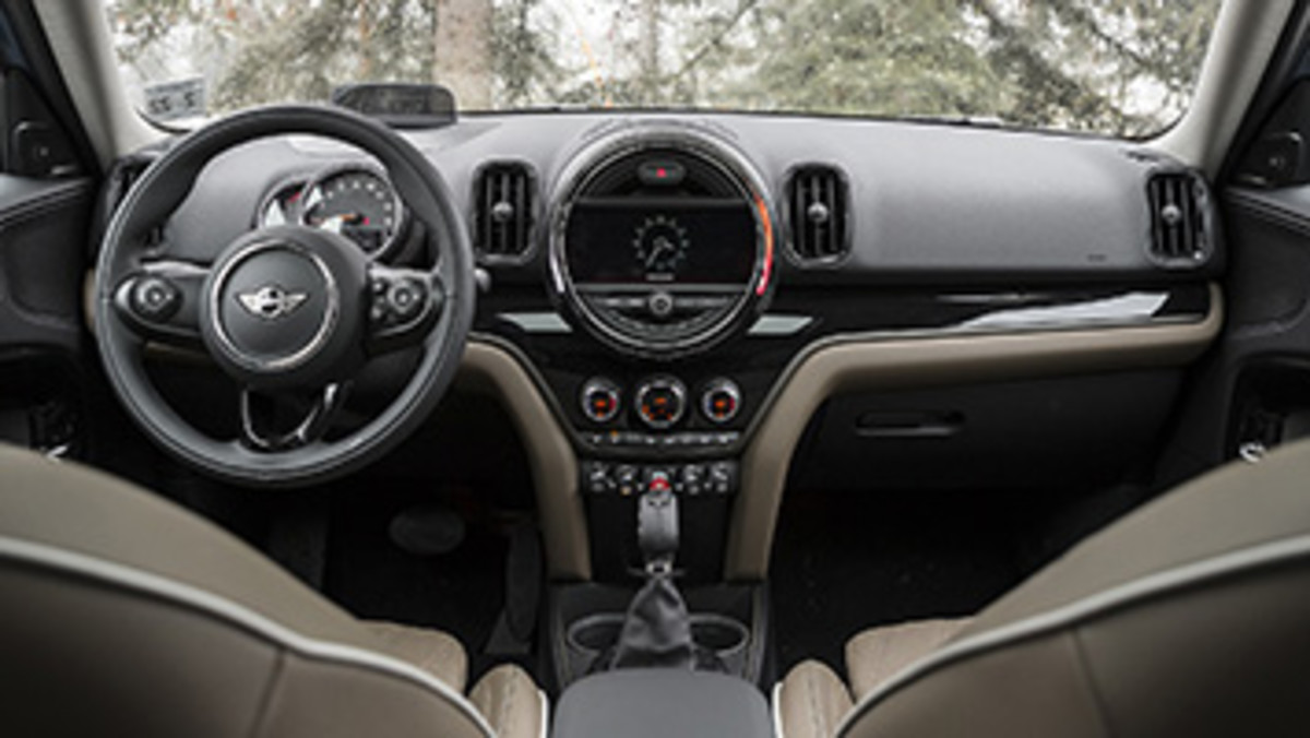 Longer, wider, still a Mini | 2017 Mini Countryman First Drive - Autoblog