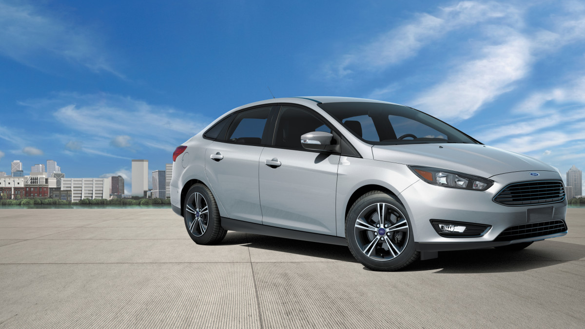 Get 'em while they last: Only 15,000 Ford Focus sedans remain - Autoblog