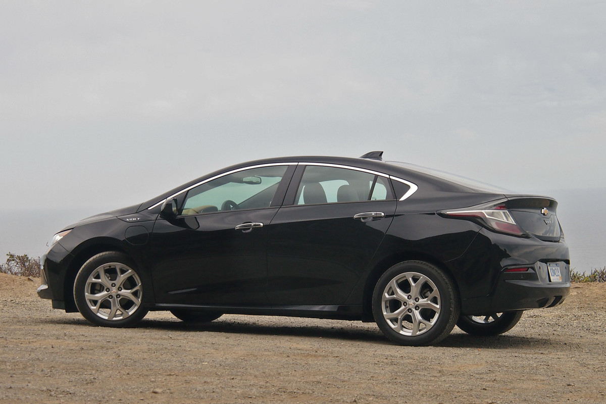 Chevy Volt 'Drive My Way' test cuts out the dealership - Autoblog