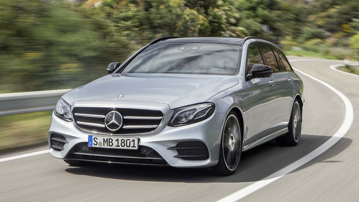 E400 sedan store