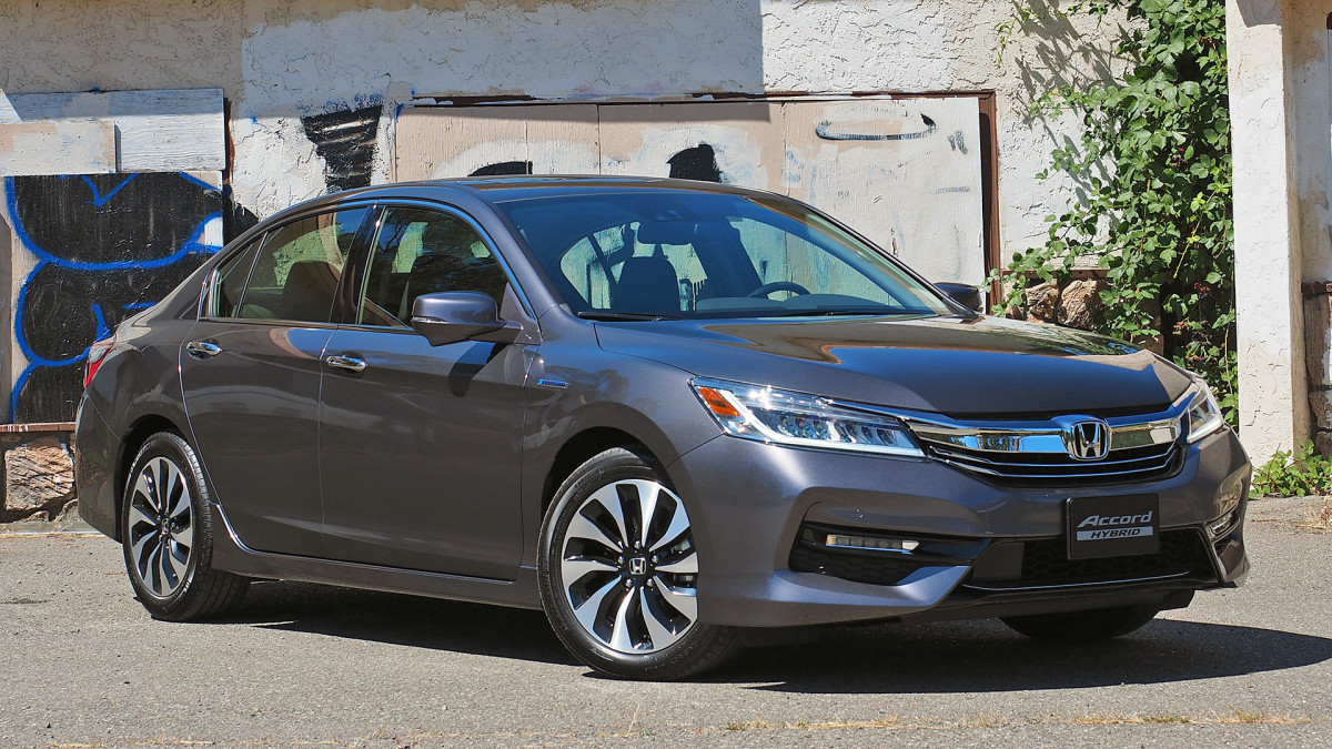 2017 Honda Accord Hybrid First Drive Autoblog