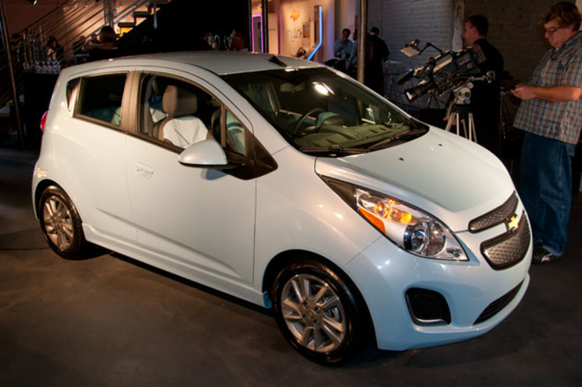 2014 Chevrolet Spark EV makes first appearance in LA - Autoblog: Car ...