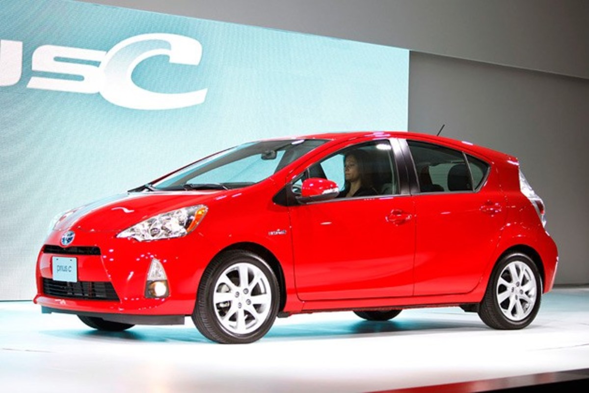 Toyota Prius C brings hybrid economy to the masses for under $19,000 ...
