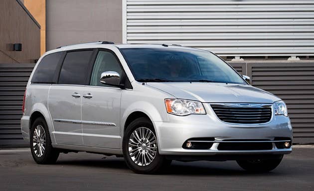 Next-gen Chrysler minivan to see return of all-wheel drive, spawn ...