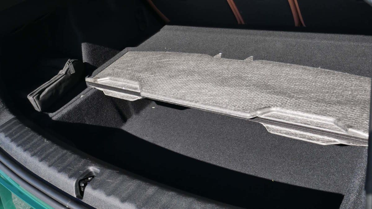 Mini Countryman Luggage Test: How much fits in the trunk? - Autoblog