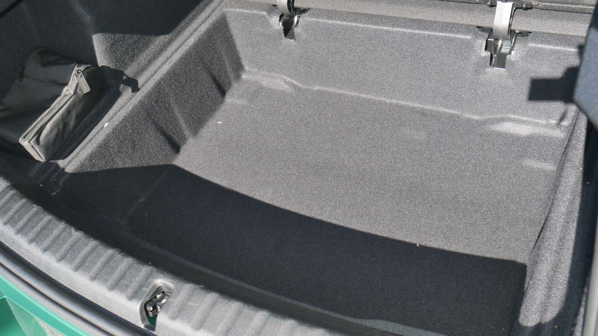 Mini Countryman Luggage Test: How much fits in the trunk? - Autoblog