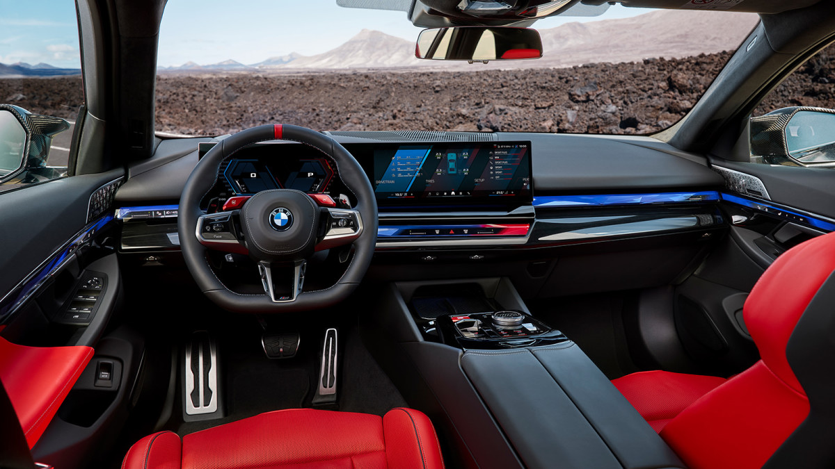 2025 BMW M5 Touring revealed: U.S. is finally getting an M5 wagon ...