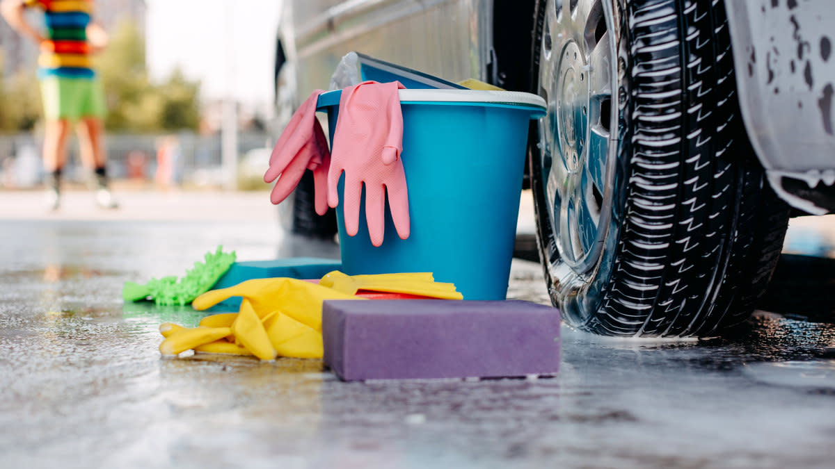 How to wax a car - Autoblog: Car News, Reviews and Buying Guides