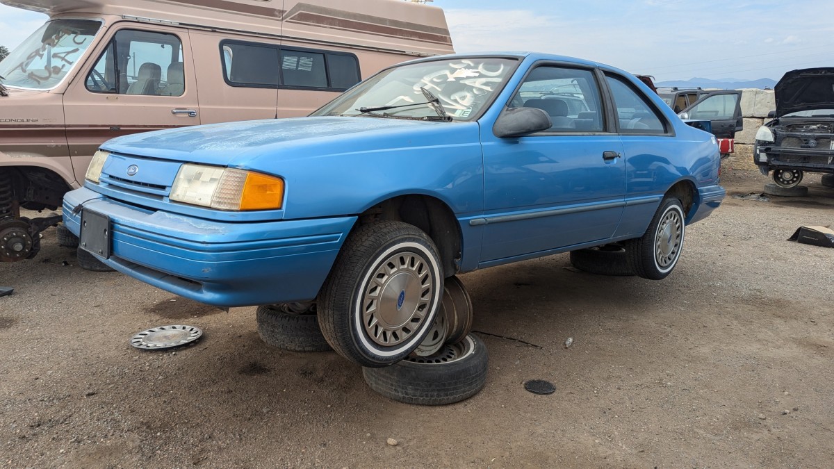 Junkyard Gem: 1994 Ford Tempo GL 4-door sedan - Autoblog