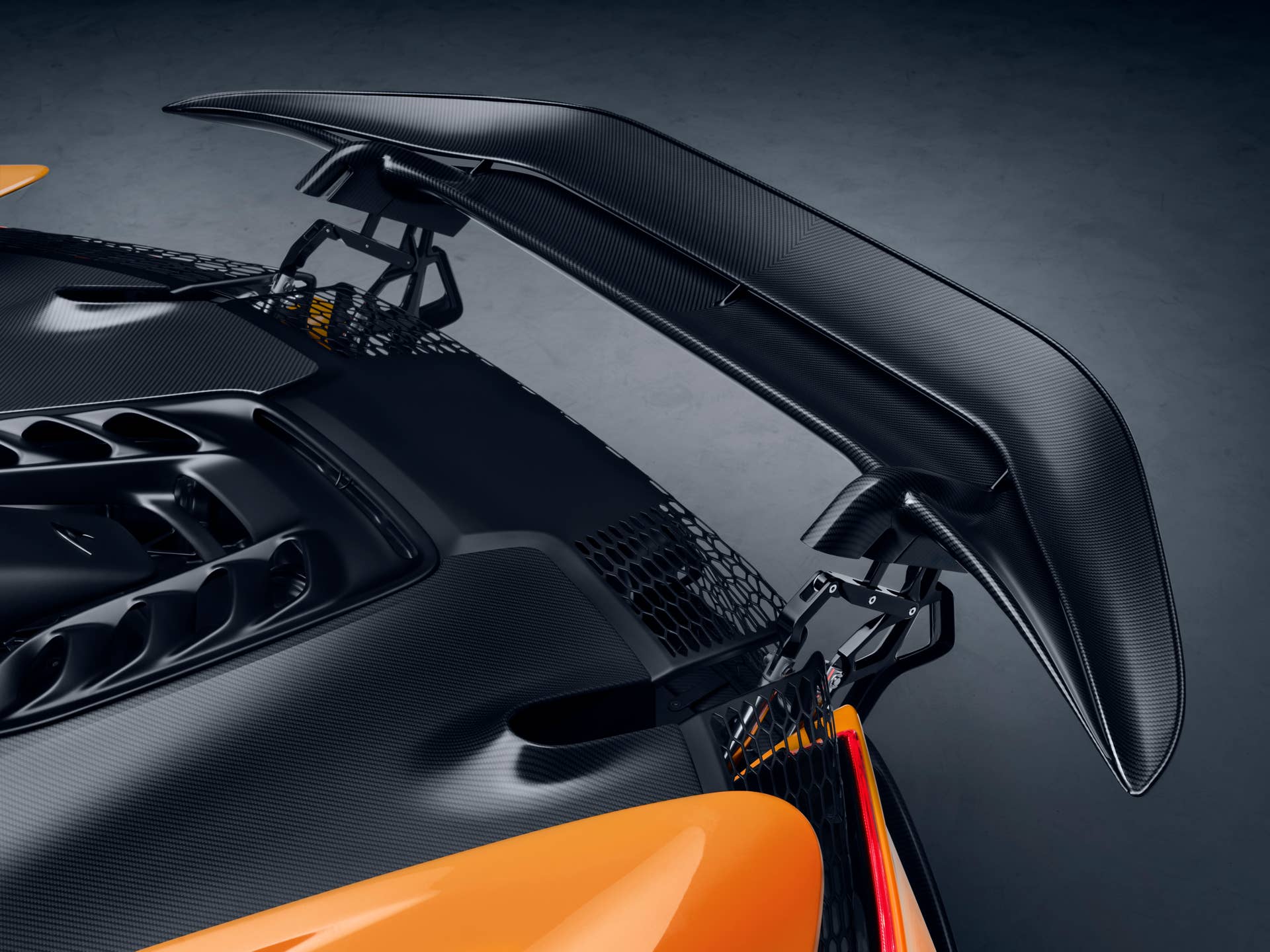 Ferrari F80 vs. McLaren W1: Which hypercar has the edge in performance ...