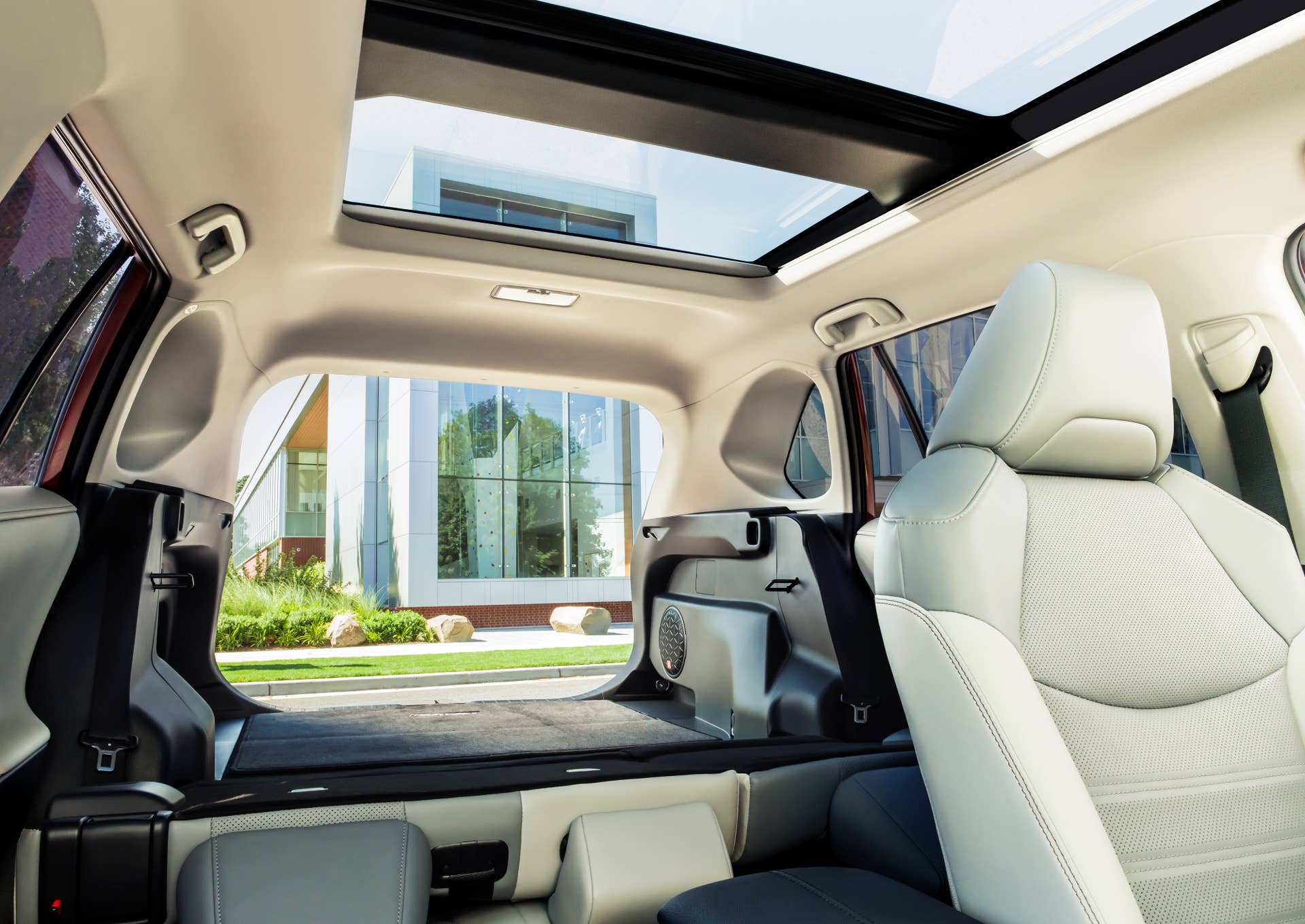 2025 Toyota RAV4: 7 reasons to love it, 4 reasons to think twice - Autoblog