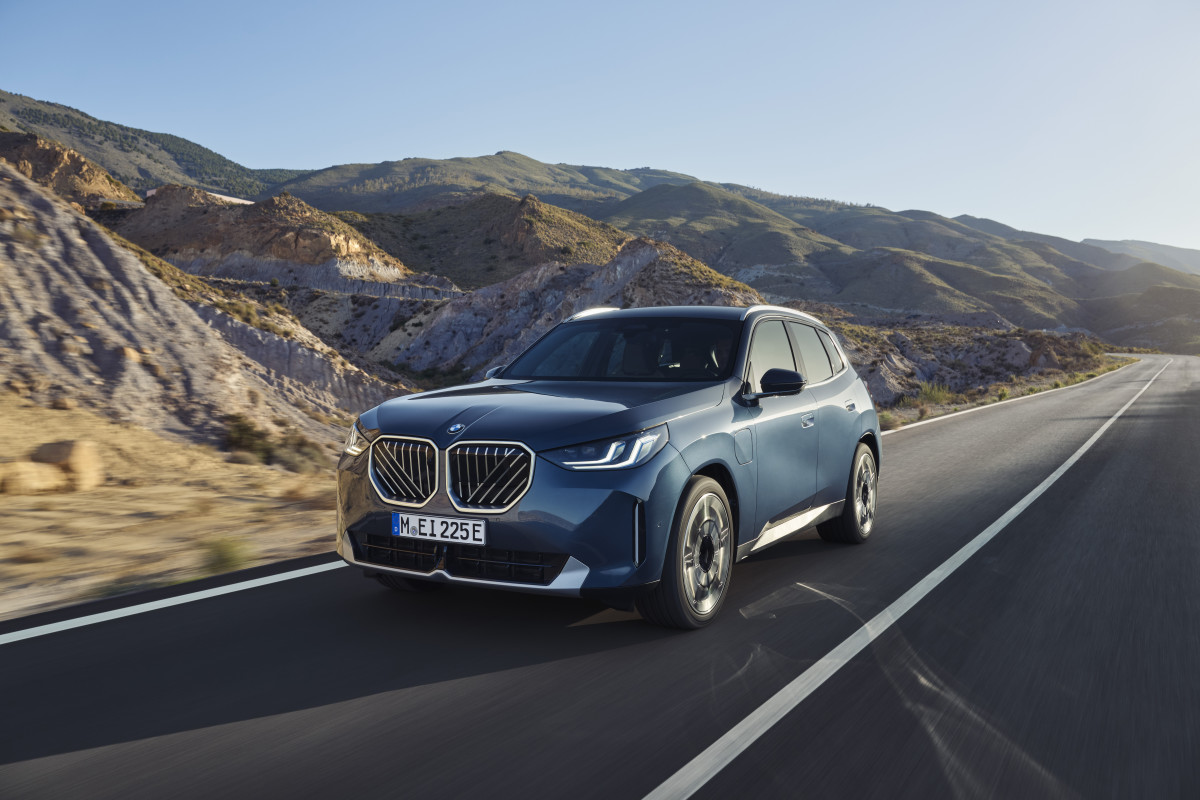 Is the BMW X3 30 xDrive a worthy luxury SUV? - Autoblog