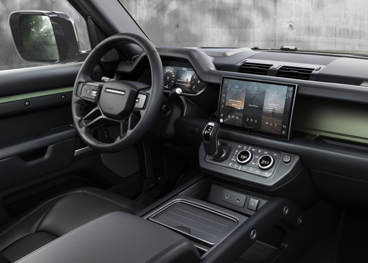 2025 Land Rover Defender 90: 4 reasons to love it, 2 reasons to think ...