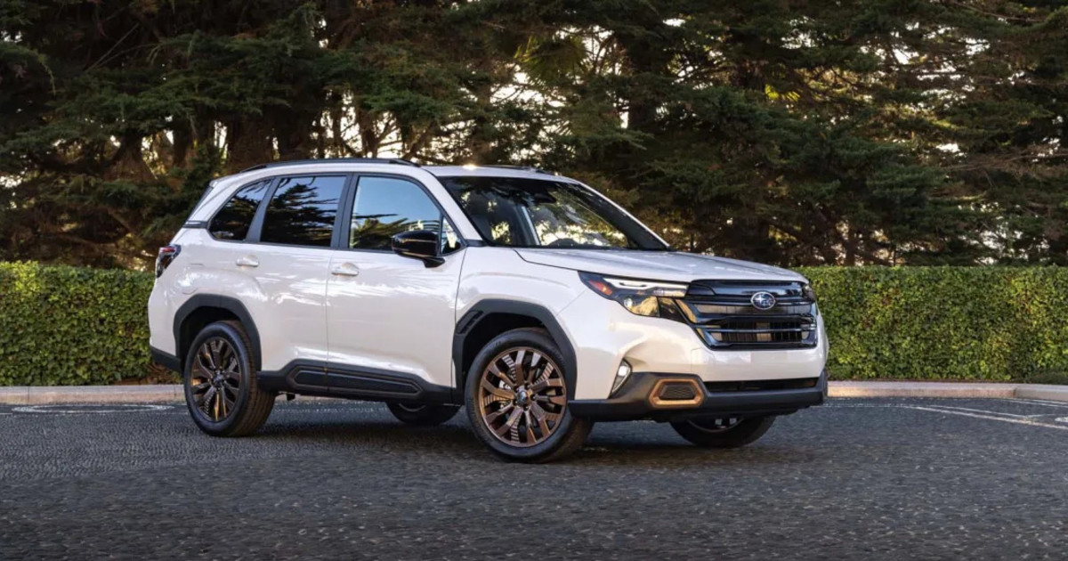 2025 Subaru Forester vs. Nissan Rogue: 5 Major Differences - Autoblog