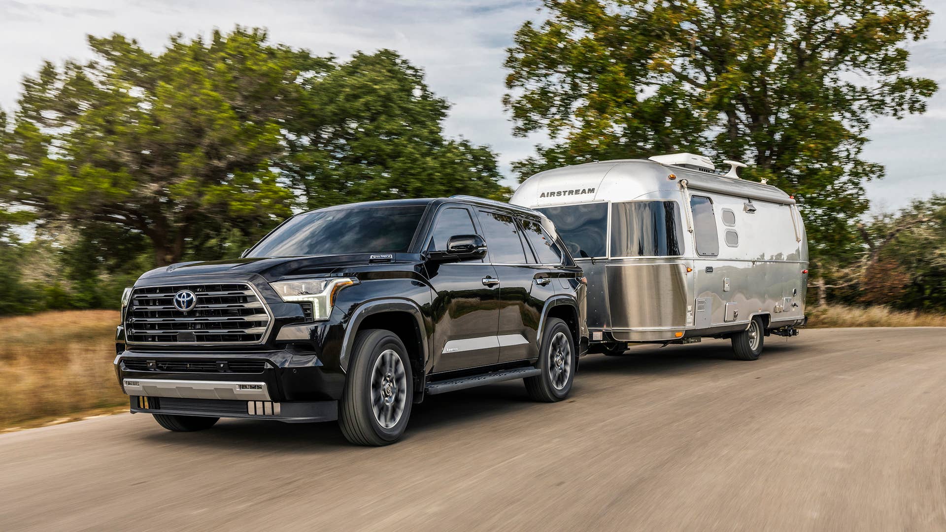 2023 Toyota Sequoia reveals total redesign, hybrid turbo V6, Capstone ...