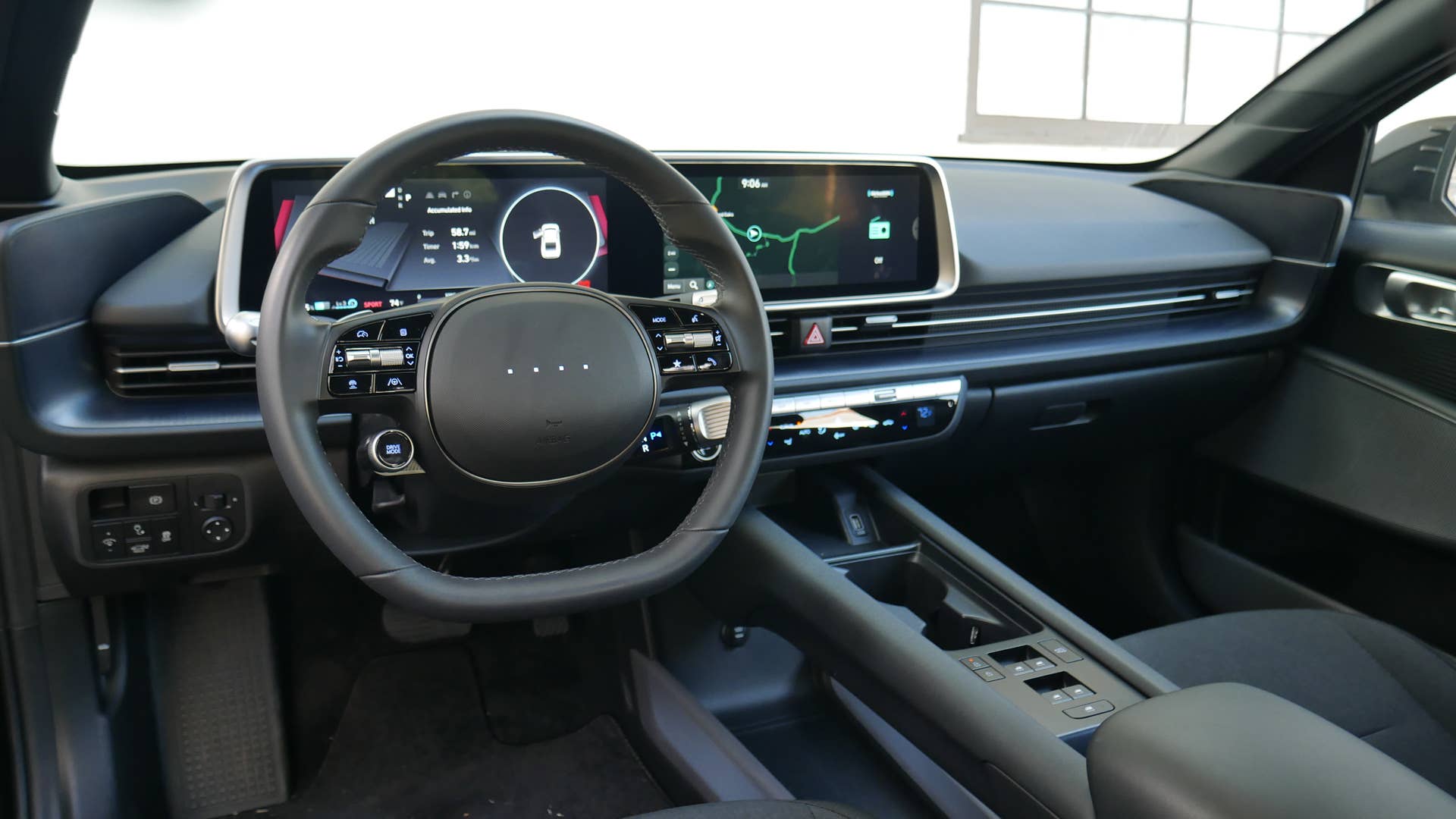 Hyundai Ioniq 6 SE Interior Review: Big range, cloth seats - Autoblog