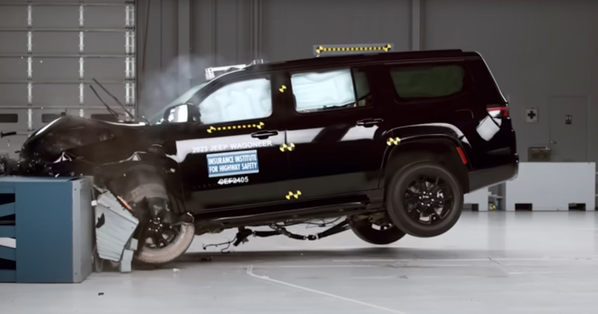 IIHS crash tests 3 large SUVs, Jeep Wagoneer comes out on top - Autoblog