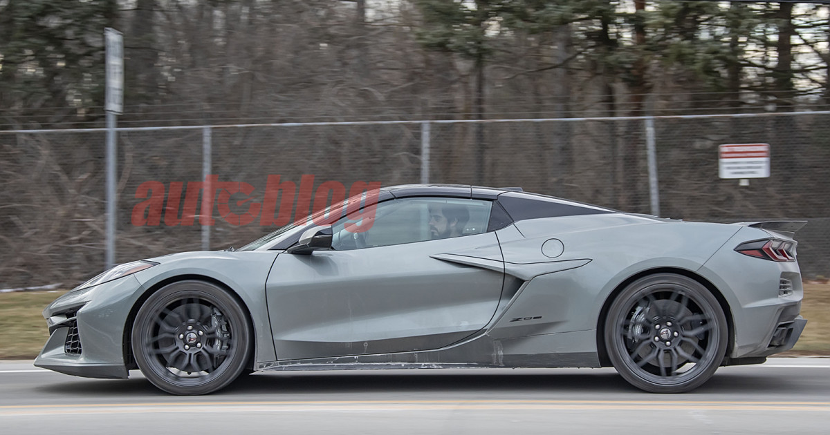 ¡El Corvette de motor central es real! Fotos espía de C&D | Page 162 ...