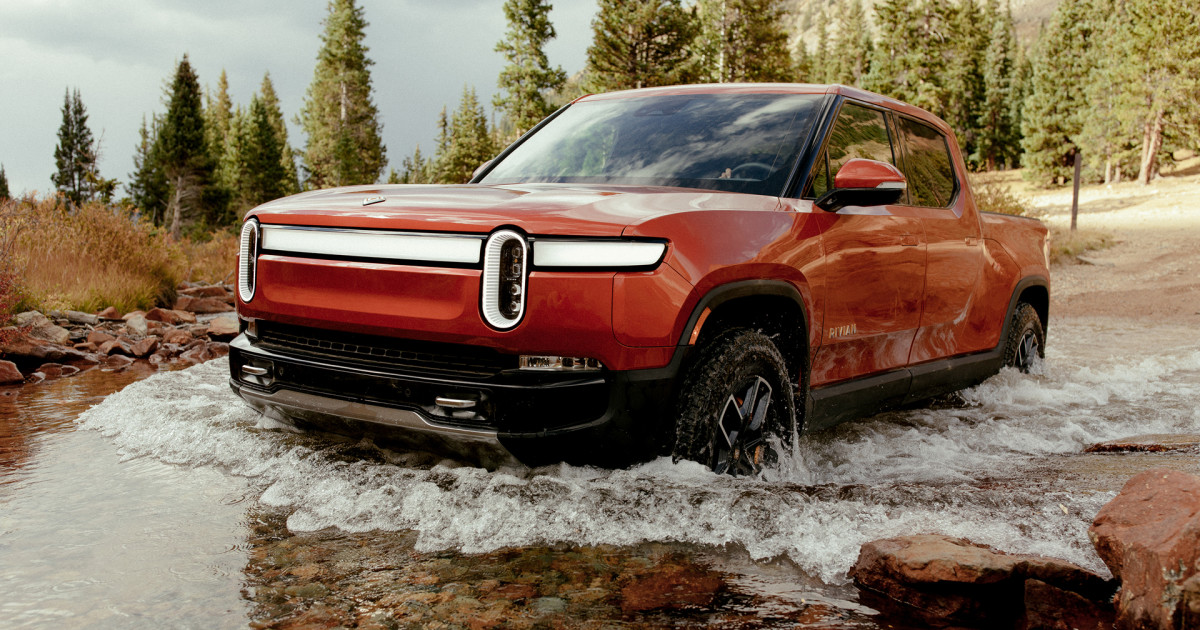 Rivian stops selling R1T's powered tonneau, Camp Kitchen - Autoblog