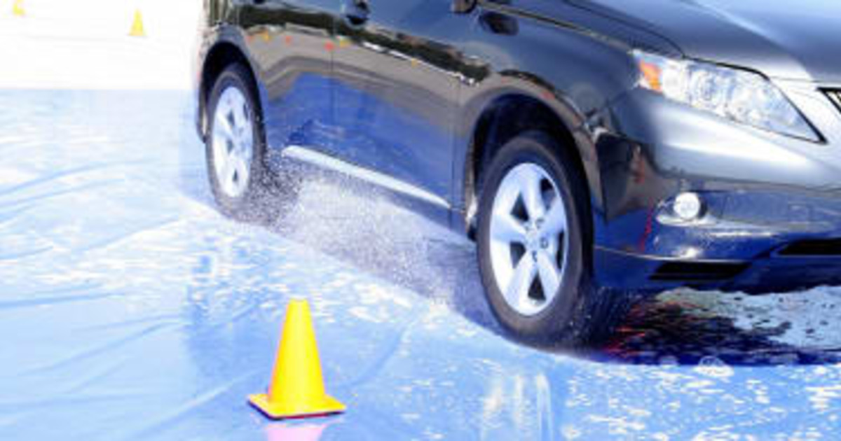 What is traction control? How it works, why it matters - Autoblog