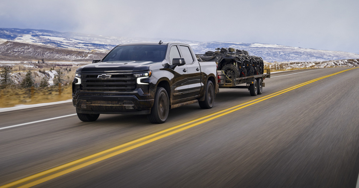 Chevy Silverado towing a 20-foot trailer hands-free(!) What could go ...