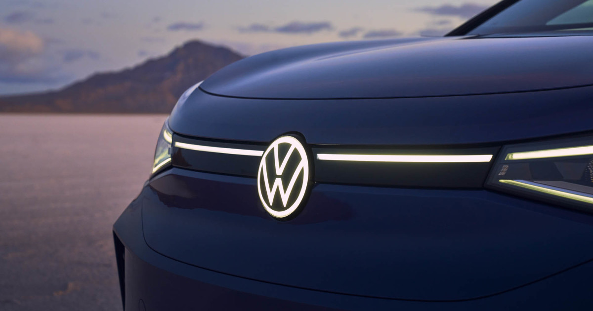 Next-Gen Volkswagen ID.4 Has the Tesla Model Y In Its Sights - Autoblog