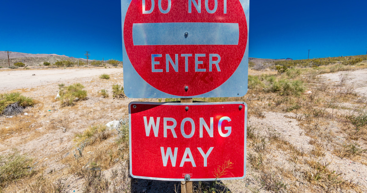 AAA sounds the alarm as wrong-way crash fatalities rise - Autoblog