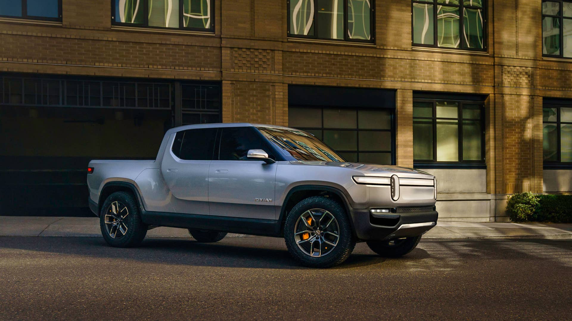 Rivian identifies second of 10 showroom locations set to open in 2021 ...