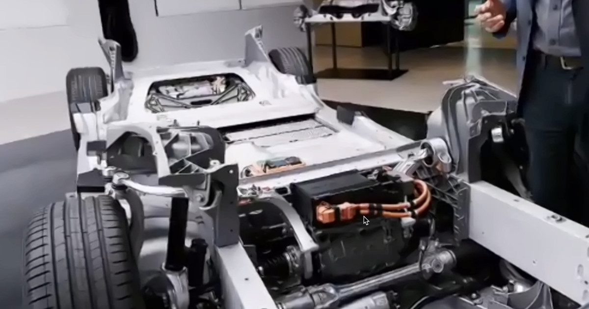 Lucid Air's modular powertrain opens up serious performance ...