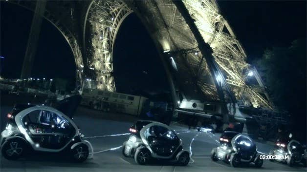 Renault plugs Twizy EVs into Eiffel Tower, raves it up - Autoblog