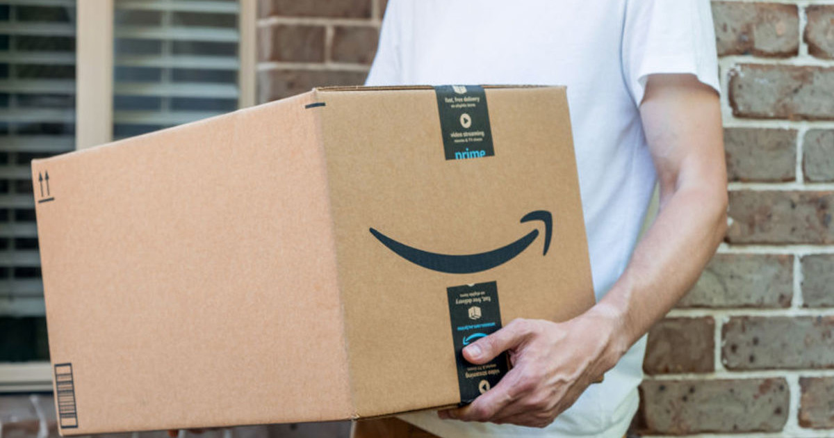 The Meagoes 48W Fast Car Charger Is 32% Off - Autoblog