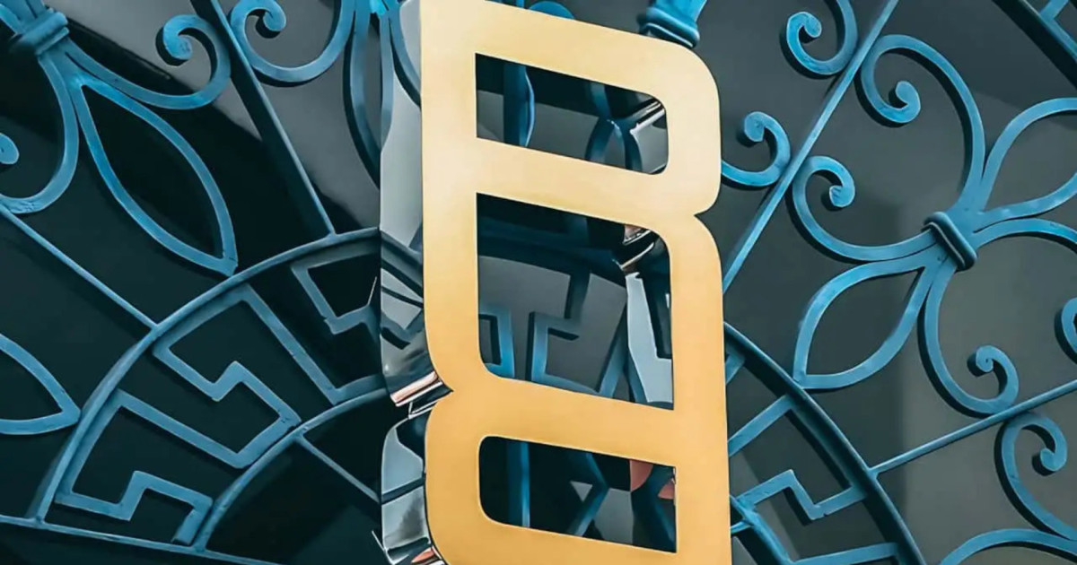 Range Rover's New Logo Wants To Be The Next Louis Vuitton Motif - Autoblog