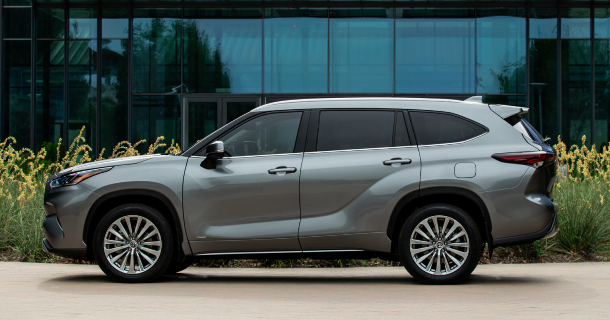 Toyota's Highlander Turns 25, and It's Getting a Special Birthday ...