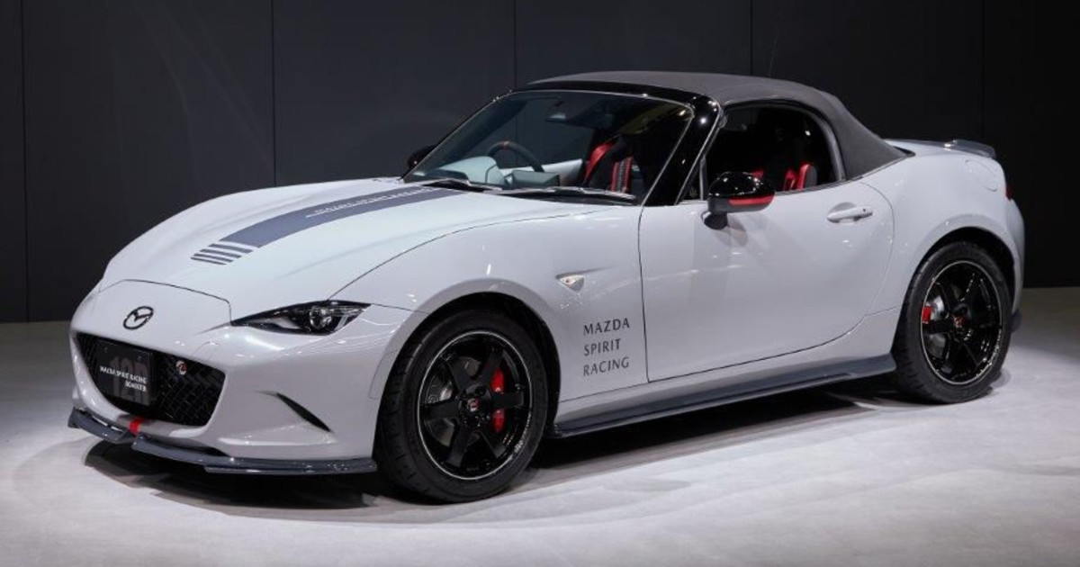 Mazda Spirit Racing MX-5 Miata Is Gone in a Flash - Autoblog