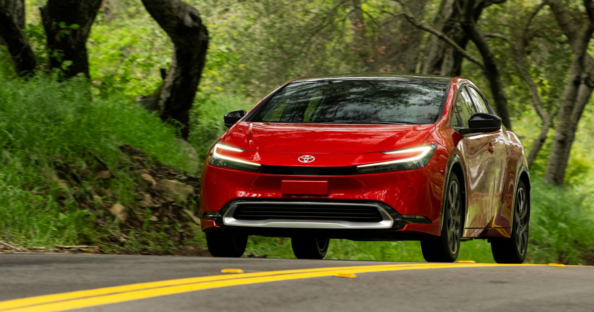 Hybrid, Plug-In Hybrid, or EV? How to Decide Before You Buy - Autoblog