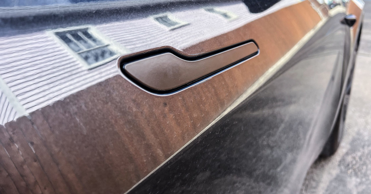 China Is Banning Tesla-Style Retractable Door Handles Over Safety ...
