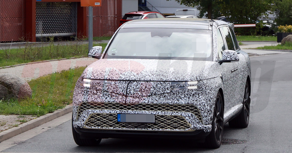 Genesis Plans Rolls-Royce-Style One-Off Builds for Its New GV90 - Autoblog