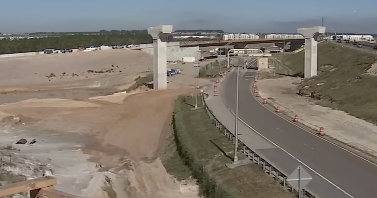 Florida Is Building a Highway That Charges Electric Cars as They Drive ...